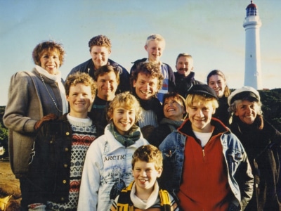 17 Best Australian TV Shows | Man of Many