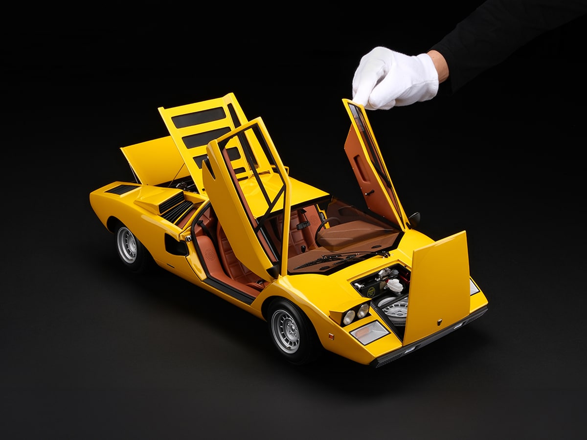 $19,995 Lamborghini Countach LP400 Model is Dream Mancave Material ...