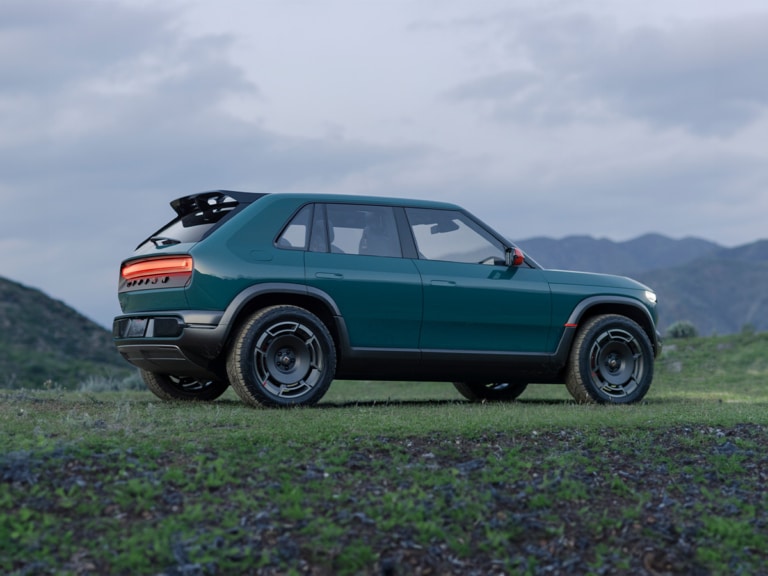Rivian R3X Retro-Styled Crossover is Serving Group-B Rally Car Vibes ...