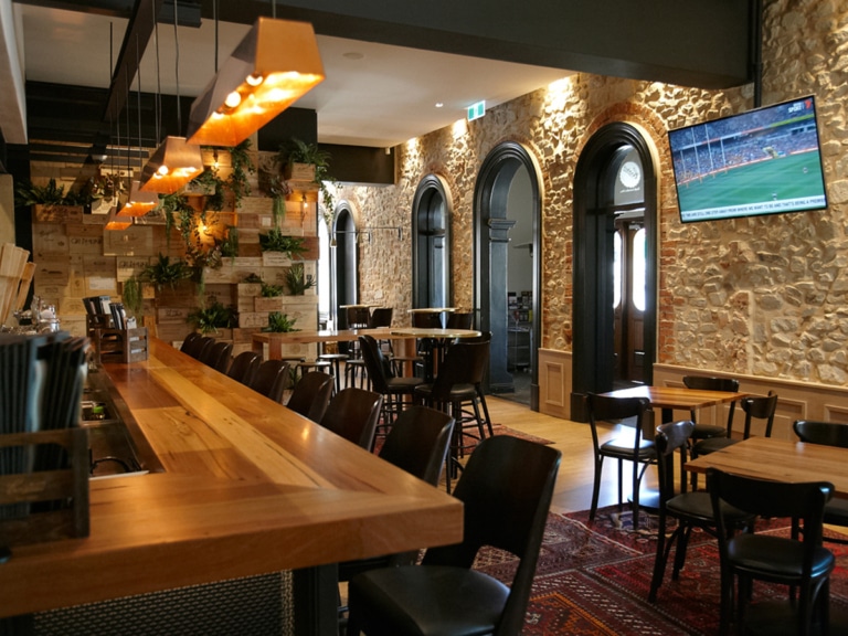 20 Best Pubs in Adelaide For a Pint and a Feed | Man of Many