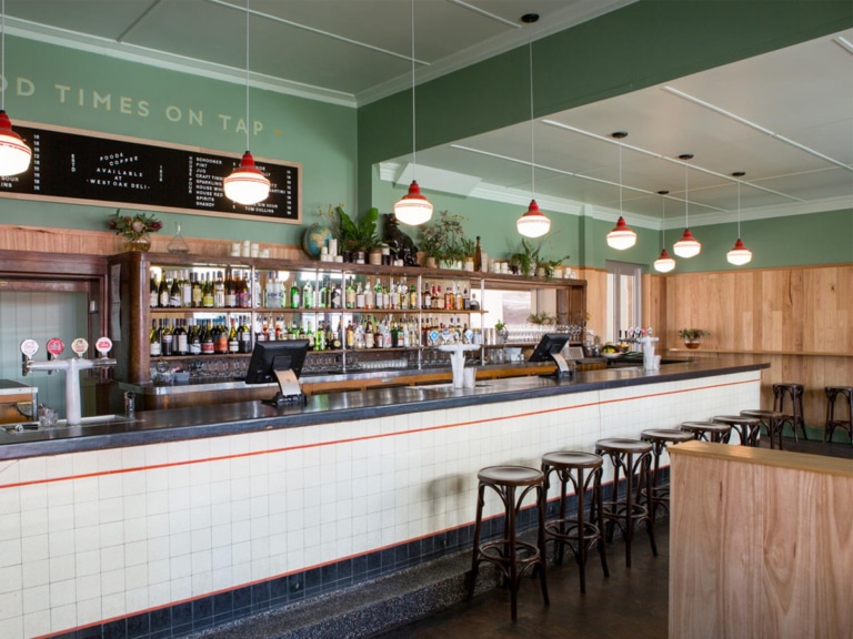 20 Best Pubs in Adelaide For a Pint and a Feed | Man of Many
