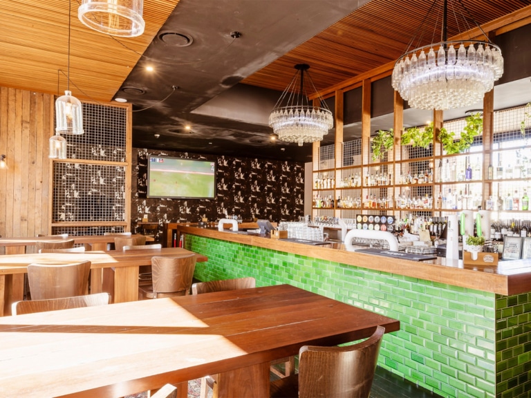 20 Best Pubs in Brisbane You Need to Visit | Man of Many