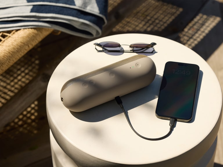 Beats Pill Review: Icon Returns, Now Surprisingly Good Value | Man of Many