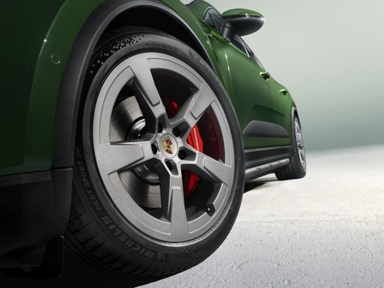 Porsche Adds New Macan and Macan 4S to Line-up Alongside Off-road ...