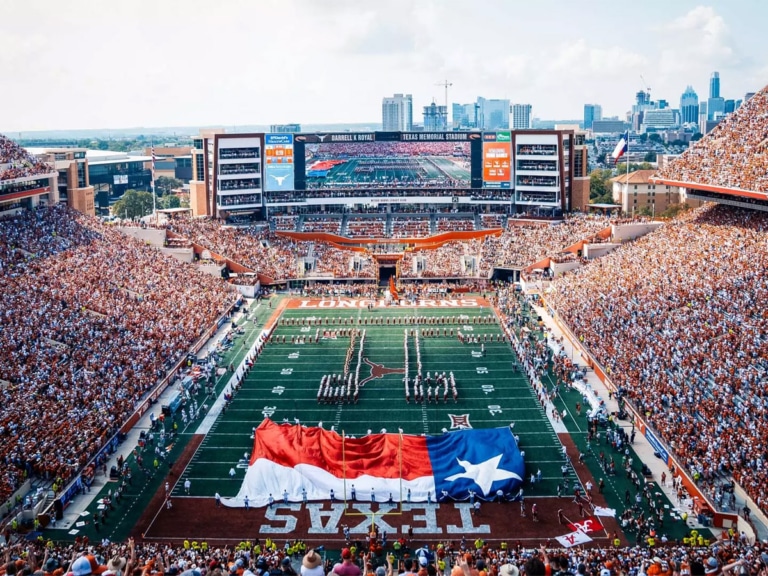 12 Biggest Stadiums in the World, Ranked By Capacity | Man of Many