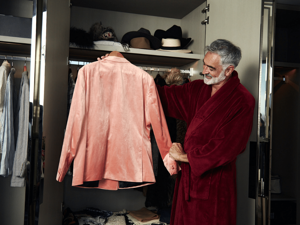 5 Expert Tips to Spring Clean Your Wardrobe Quickly and Efficiently ...