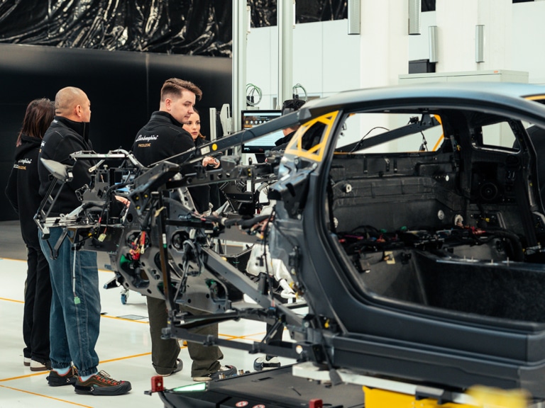 Inside Lamborghini's State-of-the-Art Factory in Sant'Agata Bolognese ...