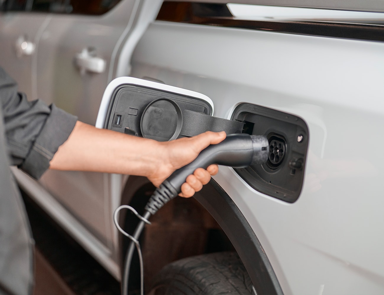 2025 Ford Ranger PHEV Price and Specs Revealed | Man of Many