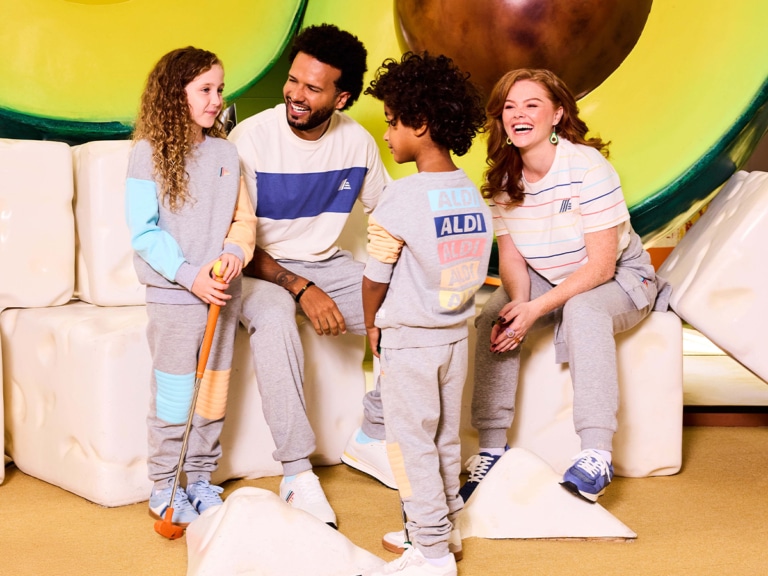 'ALDImania': ALDI's Second Sub-$20 Streetwear Collection is Dropping ...