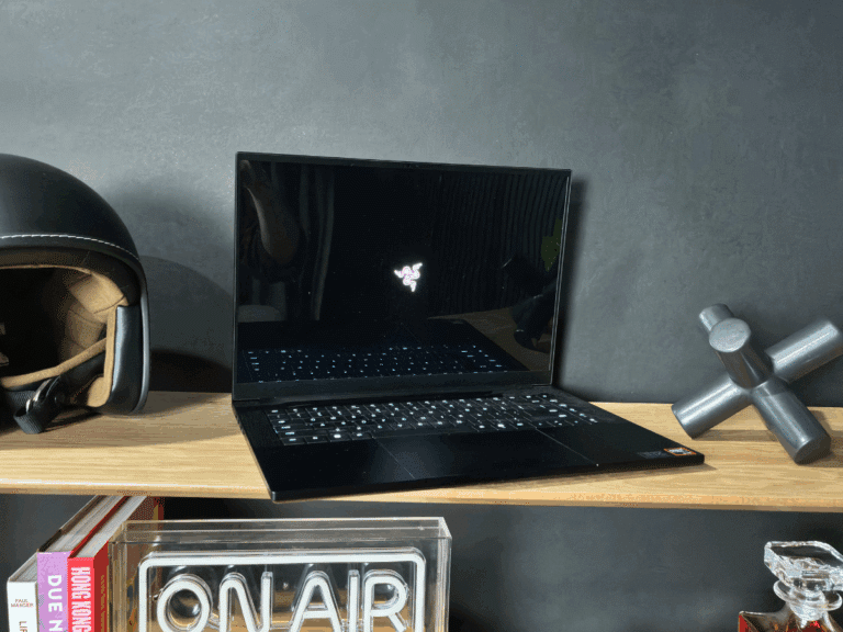 Razer Blade 16 Review: A $7,000 'Portable' Gaming Rig | Man of Many