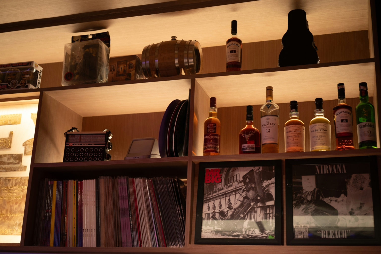 How to Build A Home Bar For the Ultimate Hosting Status Upgrade | Man ...